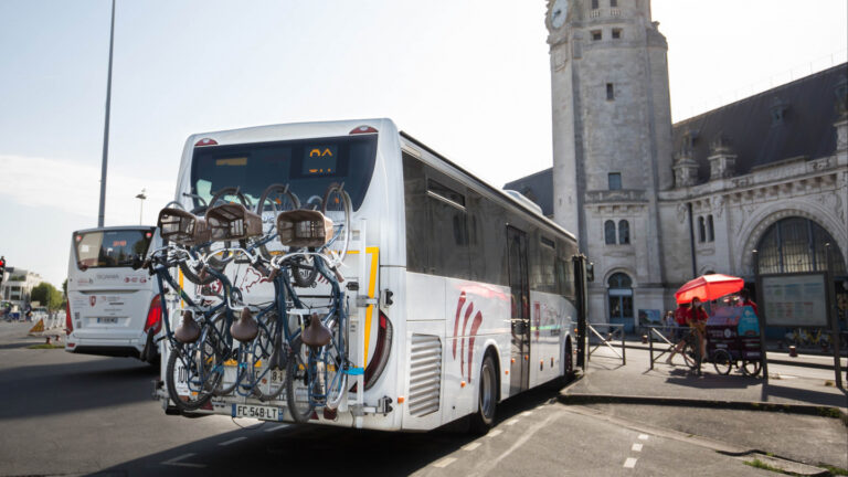 Villeneuvois à vélo obtient des racks vélo sur les cars régionaux | AF3V